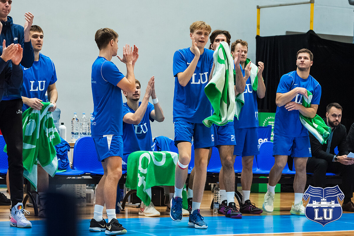 Mūsu basketbolisti saspringtā spēlē izcīna uzvaru pret BK "Valmiera ...